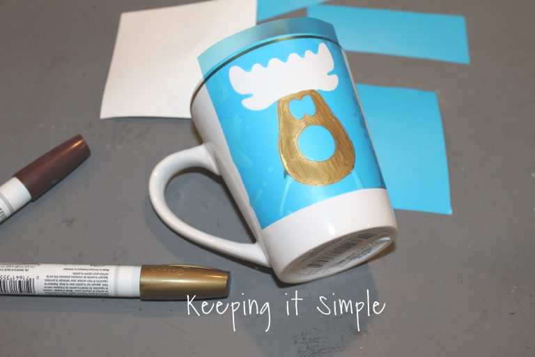 DIY Personalized Christmas Mugs - Keeping it Simple